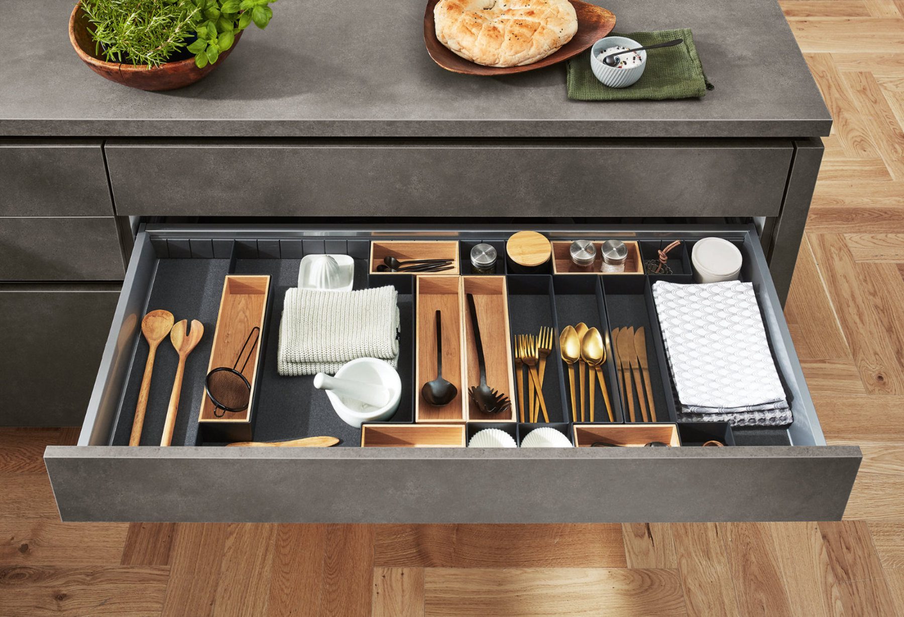 Smart Kitchen Storage & Accessories | Square Kitchens Ponsford